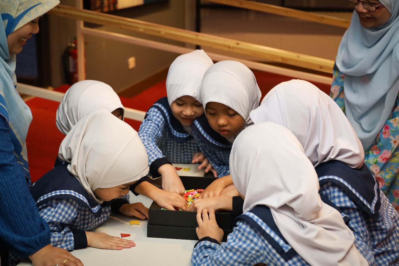 News - Lawatan Sekolah Rendah Tentera Laut